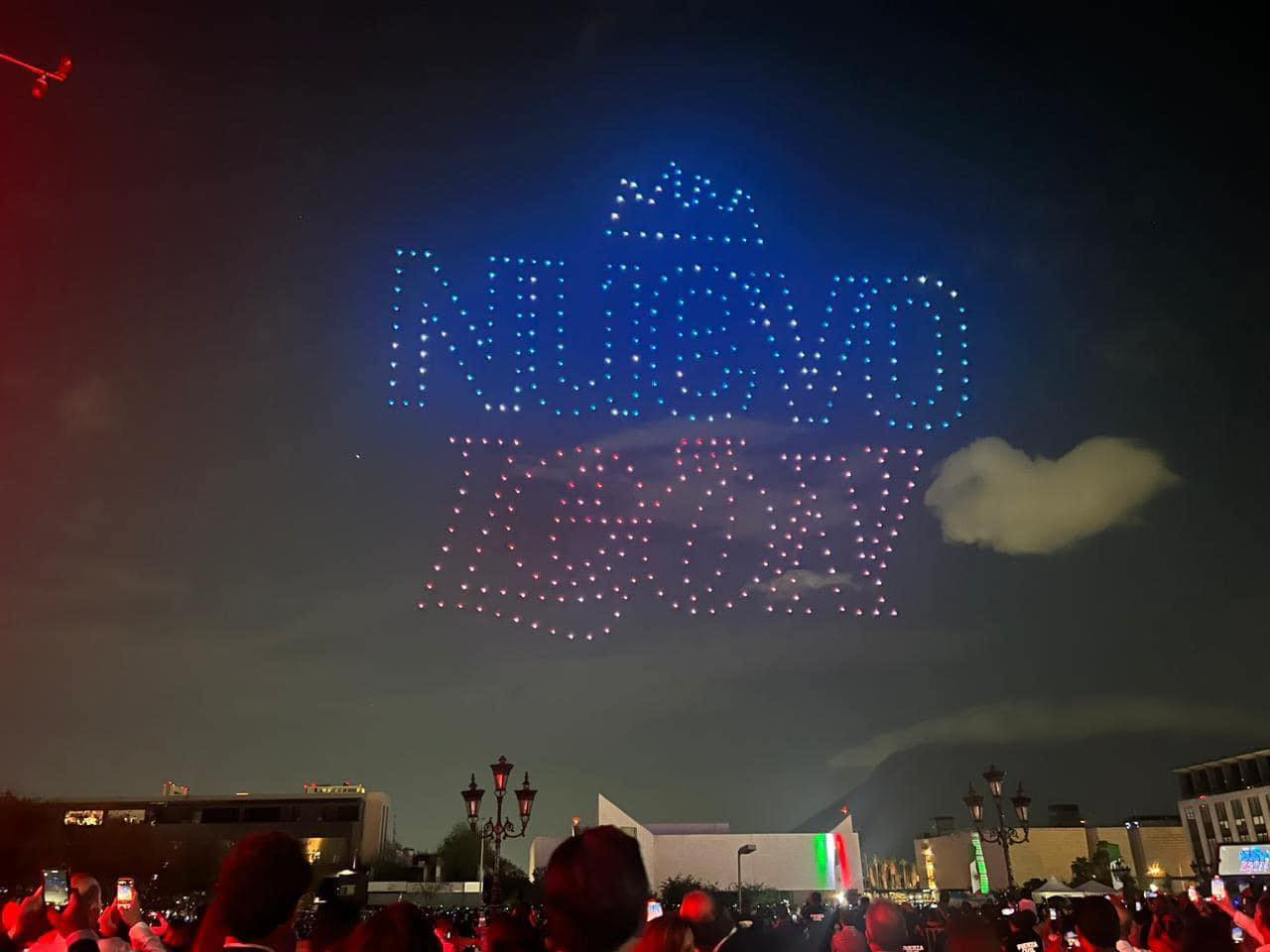 Drones empiezan a desplazar a cohetes de festejos patrios en México ...